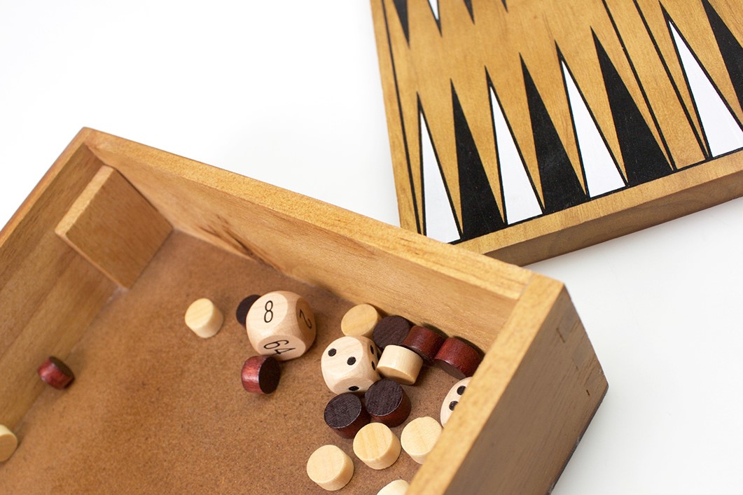 Backgammon in houten box - kopen bij Spellenrijk.nl